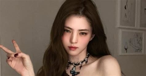 한소희 “볼품없던 순간도 있었다” 사생활 논란 이후 첫 고백