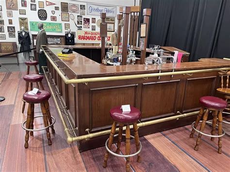 A Dallas Auction House Has Hundreds Of Itemas From Classic Tv Show