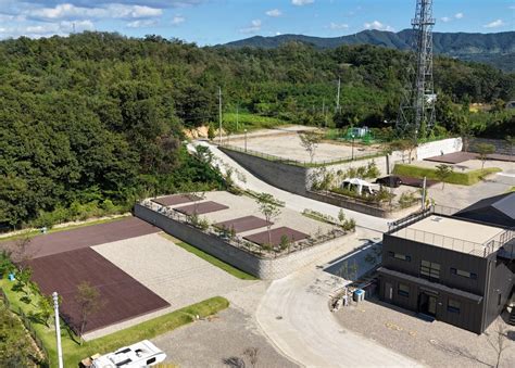 파쇄석 And 데크 달마당 캠핑장