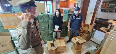 บุกค้น 9 จุด ลอบขายเครื่องสำอางปลอม ผงะเจอ Sex Toy กว่า 1 300 ชิ้น เดลินิวส์