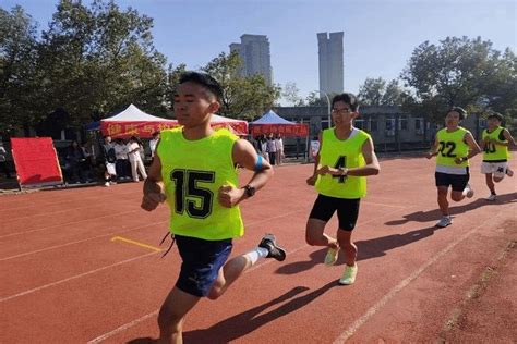 武昌理工学院第十九届运动会男子1500米长跑再创佳绩 武昌理工学院共青团