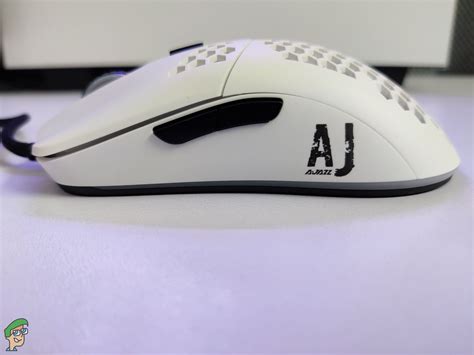 Ajazz AJ390 Lightweight Gaming Mouse Review - Cheap Glorious?