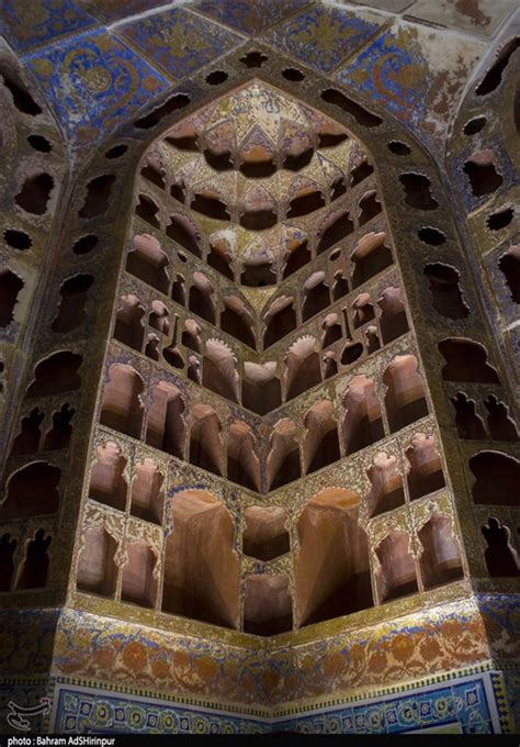 اردبیل عمارت چینی خانه بقعه شیخ صفی الدین اردبیلی؛ تجلی نور، رنگ و فرم