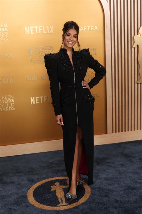 Lilly Singh Wows In Bold Shoulder Dress At Sag Awards 2025