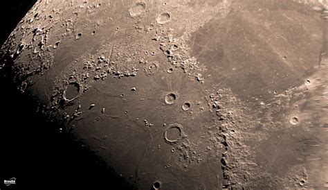 Lunas De Octubre El Queretano