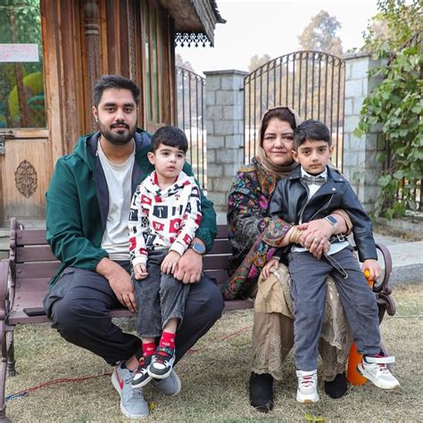 Shoaib Qasim Shoaibqasim • Instagram Photos And Videos