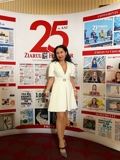 Iulia Mosoiu On Linkedin La Multi Ani Ziarul Financiar 🏆👏🏻