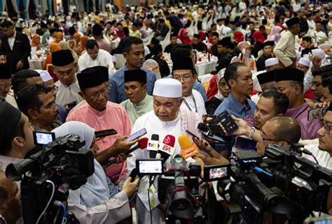 Rm300 Bantuan Untuk Peneroka Felda Pendapatan Kurang Rm1000 Ahmad