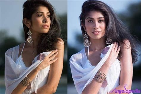 Zahra Khanum Crowned Miss Universe Singapore 2018 Beauty Beauty
