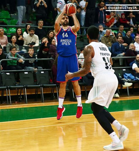 Darüşşafaka Tekfen 86 95 Anadolu Efes Anadolu Efes Spor Kulübü