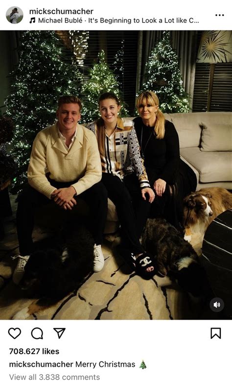 Фото Синот на Шумахер ја објави најтажната божиќна фотографија За Се