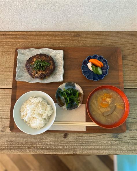 今日の日替り発酵食ランチ ⚫︎照り焼き鰯ハンバーグ 11時openです☺︎ Snapwidget