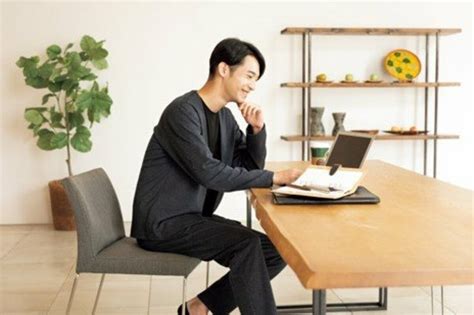 新時代のヒット商品！aoki【パジャマスーツ】「パジャマ以上、おしゃれ着未満」 Limo くらしとお金の経済メディア