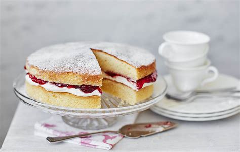 How To Make Victoria Jam Sponge