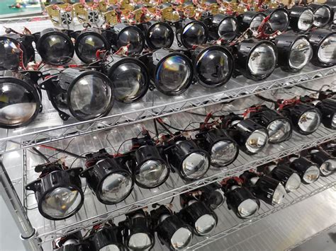 What Exactly Is A Projector Headlamp And How Does It Work Royalin Lighting ®️