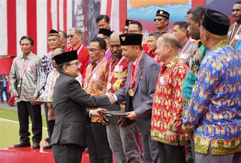 Presdir Freeport Indonesia Buka Bukaan Kontribusi Freeport Iconomics
