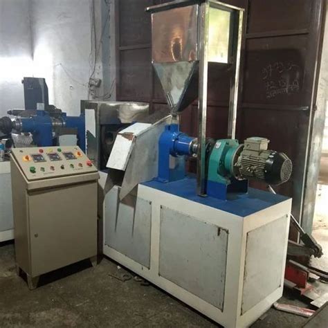 Automatic Kurkure Extruder Machine 25hp Three Phase Capacity 100 Kg