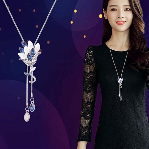 2021 New Flower Tassel Long Necklace Temperament Women Pendant Dress
