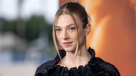 Hunter Schafer Apoya Una Publicación Anti Personas No Binarias — Rockandpop
