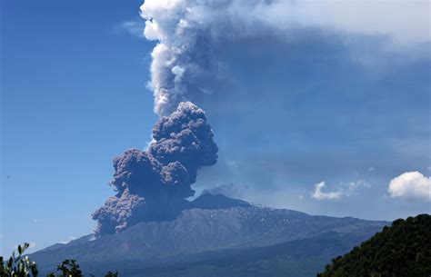 Volcano 8k Wallpapers