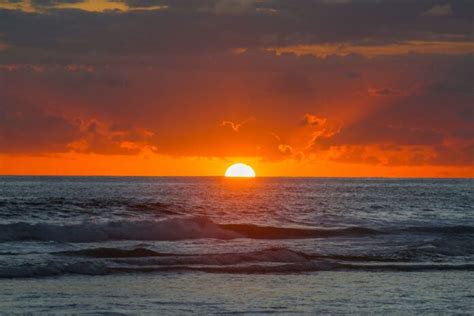 50 Kumpulan Foto Senja Di Pantai Aesthetic Yang Lagi Viral