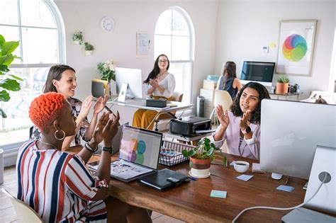 Office Clapping Images Free Photos Png Stickers Wallpapers