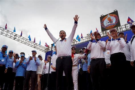 Hun Sens Ruling Party Claims Landslide Win In Cambodian Election That