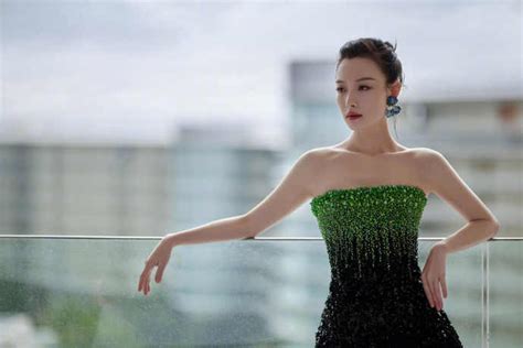 金鸡奖闭幕式举行 李冰冰倪妮关晓彤等红毯造型曝光新浪图片