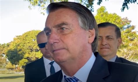 Bolsonaro recebe alta hospitalar após dias internado CartaCapital