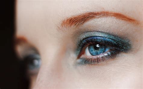 Eyeliner Dos And Donts Every Girl Should Know Verbal Gold Blog