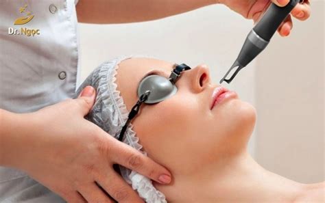 Cách Thu Nhỏ Lỗ Chân Lông Chỉ Với Bước Đơn Giản Dr Ngọc Dr Ngọc