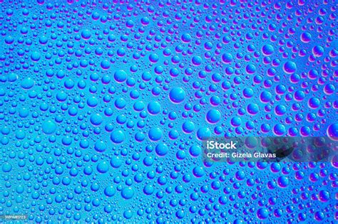 파란색과 보라색 무지개 그라데이션 배경에 미적 물방울 홀로그램 부드러운 파스텔 색상 배경 트렌디한 크리에이티브 그라데이션 화려한 무지개 그라데이션 포스터 배너 벽지 0명에