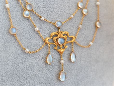 The History And Style Of Art Nouveau Jewelry Market Square Jewelers