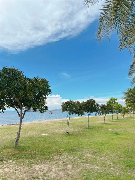 🌴พิกัดหาดลับพัทยา หาดกระทิงลาย ไปนั่งชิลริมหาดกัน แกลเลอรีที่โพสต์โดย