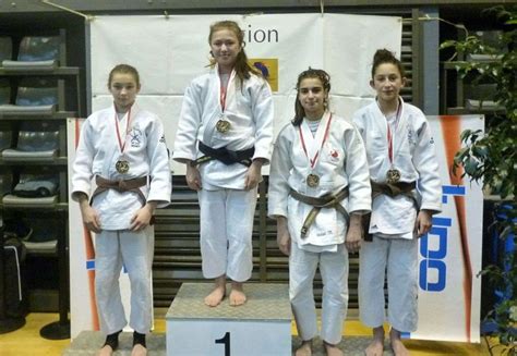 Carton Plein Pour Le Judo