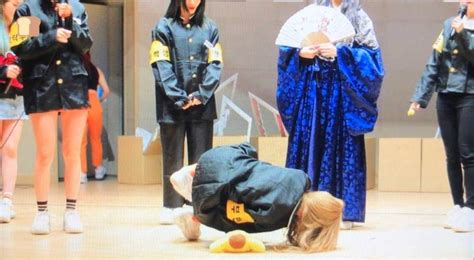 팬싸에서 비보잉하는 송하영 인스티즈 Instiz 이슈 카테고리