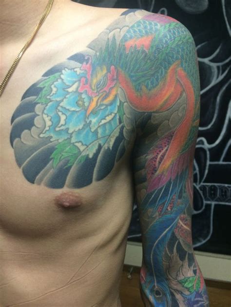 腕カラー鳳凰のタトゥーデザイン｜タトゥーナビ