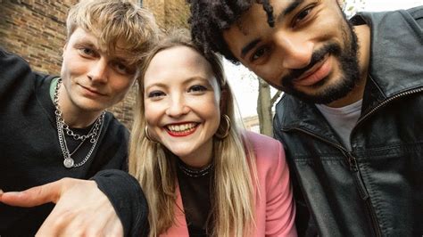 Alien Chicks The Deaf Institute