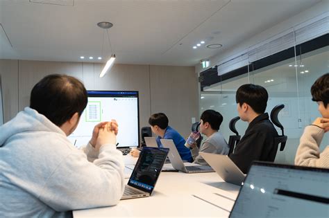 인공지능 음악을 만드는 사람들은 어디에서 일할까요