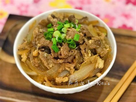 牛丼蓋飯（壽喜燒牛肉） By 廚房女漢子ritas 愛料理