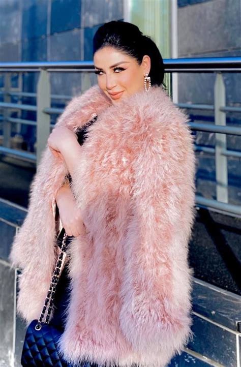 Pin Von Queen Marilyn Auf Purrr Fect Faux Fur