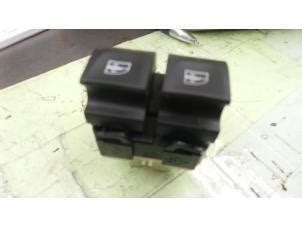 Used Dacia Duster Electric window switch - 254118722R