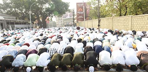 Coastal Muslims Rejoice As Eid Ul Fitr Brings Festive Fervor To