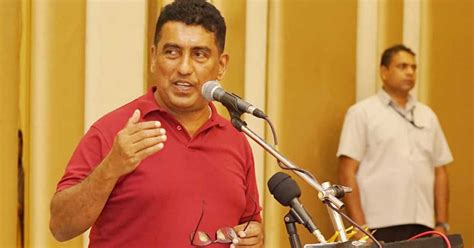 නලින්ද මහත්තයෝ වන්දි ගත්ත එක ගැන කොලේ වහලා ගහන්න එපා අපේ ආණ්ඩුවත් ආවාම