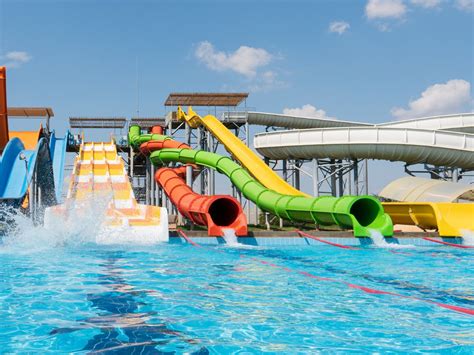 Os Melhores Parques Aquáticos Em Portugal Supercasa