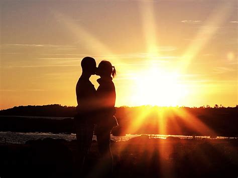 First Date Kiss On The Cheek Or All The Way