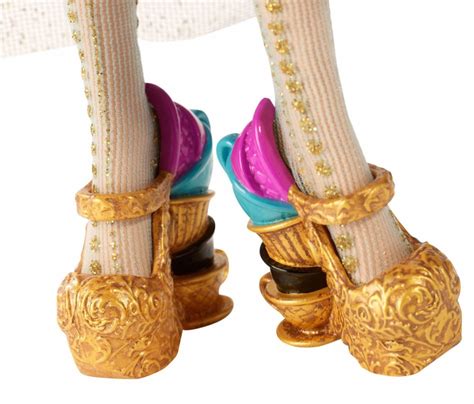 Madeline Hatter Legacy Day Doll Ever After High