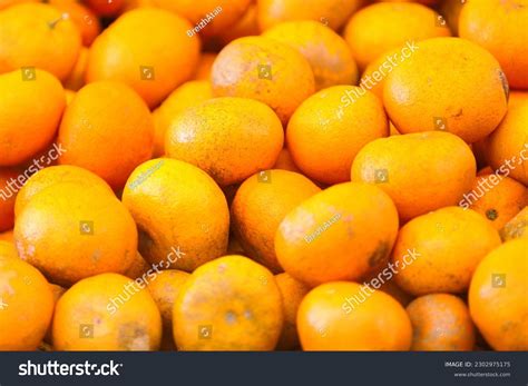 5 Imágenes De Close On Stack Clementines Sale On Market Stall