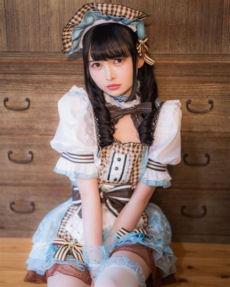 跡美しゅり Atomi Shuri ご主人様の情けない姿みせて‪‪ ︎‬ マリームーン Malymoon Instagram