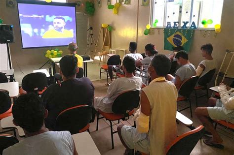 Pacientes do Hospital Galileu assistem à estreia vitoriosa do Brasil na